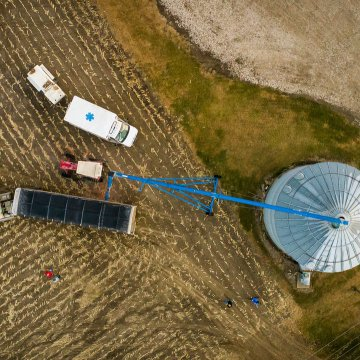 6 Simple Tips For a Safe Harvest this Fall | Farmers Hot Line